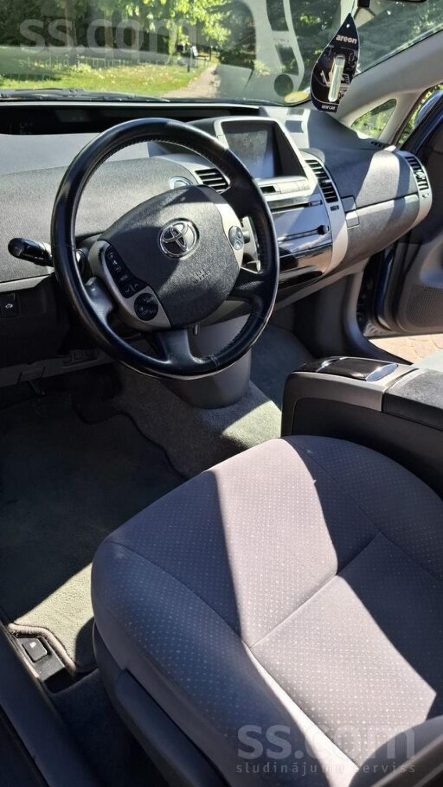 Zils Toyota Prius 2006 Rīga, ar dzinēja tilpumu 1.50 L un nobraukumu 262 tūkst. km par 3200 €, foto 14 vietnē AUTOMOTO.COM.LV