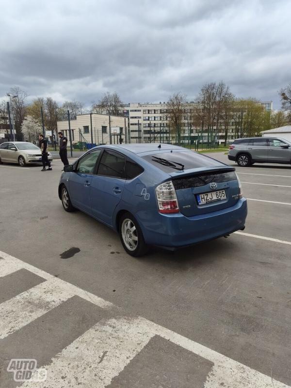 Zils Toyota Prius 2007 Kauņa, ar dzinēja tilpumu 1.50 L un nobraukumu 390 tūkst. km par 1500 €, foto 3 vietnē AUTOMOTO.COM.LV