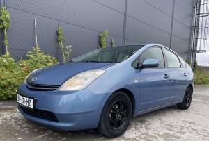 Zils Toyota Prius 2007 Viļņa, ar dzinēja tilpumu 1.50 L un nobraukumu 271 tūkst. km par 3750 €, foto 3 vietnē AUTOMOTO.COM.LV