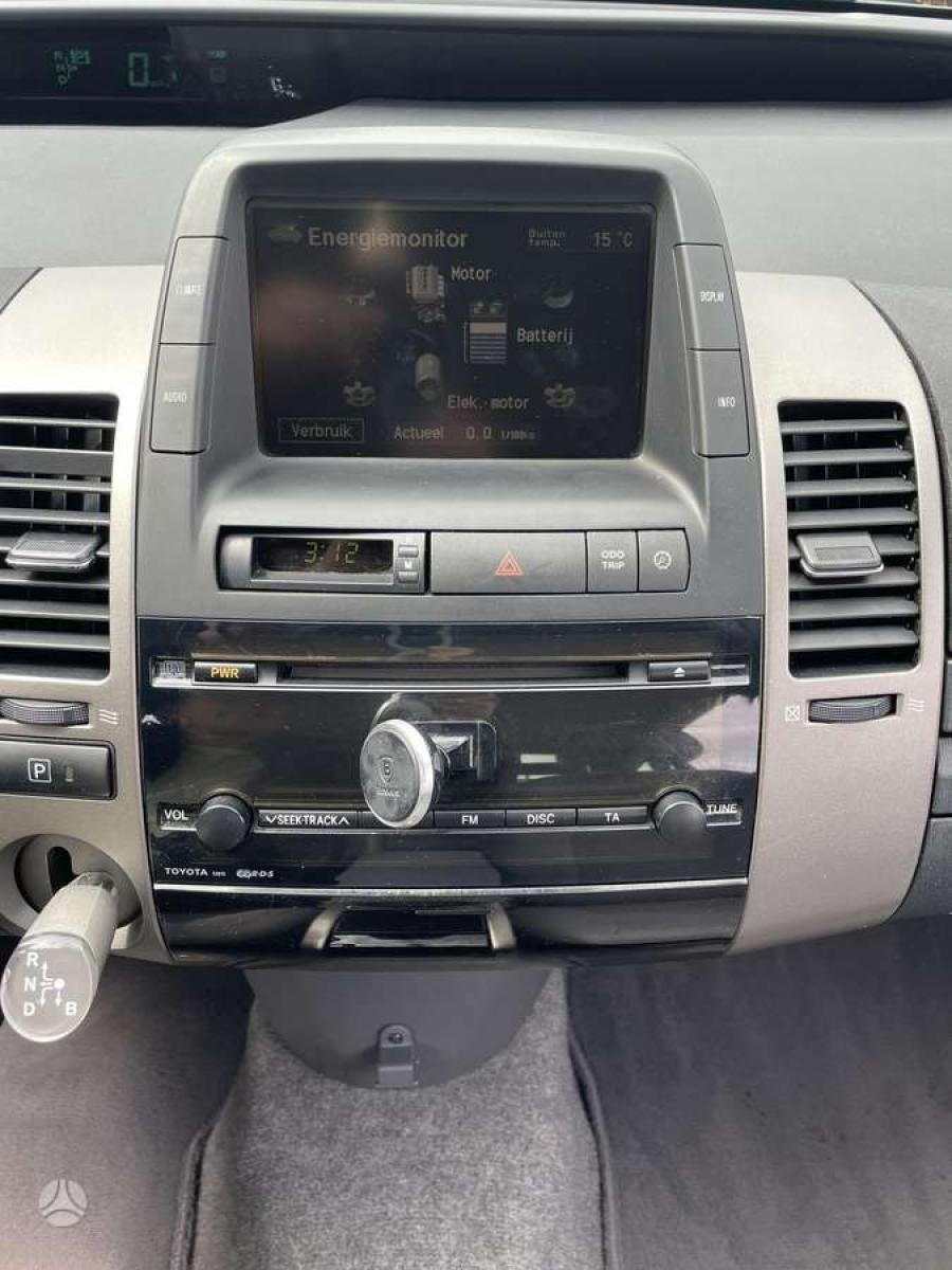 Zils Toyota Prius 2007 Viļņa, ar dzinēja tilpumu 1.50 L un nobraukumu 271 tūkst. km par 3750 €, foto 14 vietnē AUTOMOTO.COM.LV