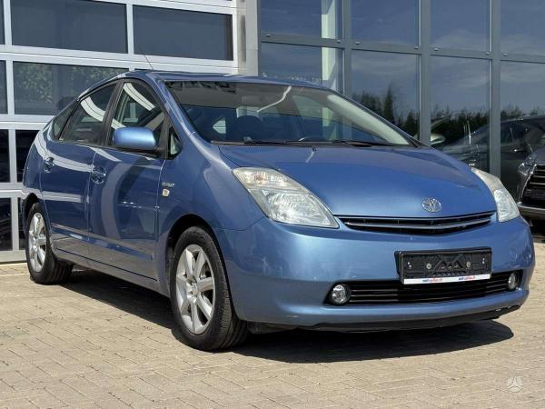 Zils Toyota Prius 2007 Viļņa, ar dzinēja tilpumu 1.50 L un nobraukumu 274 tūkst. km par 4500 €, foto 4 vietnē AUTOMOTO.COM.LV