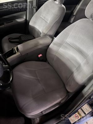 Zils Toyota Prius 2007 Rīga, ar dzinēja tilpumu 1.50 L un nobraukumu 423 tūkst. km par 2800 €, foto 8 vietnē AUTOMOTO.COM.LV