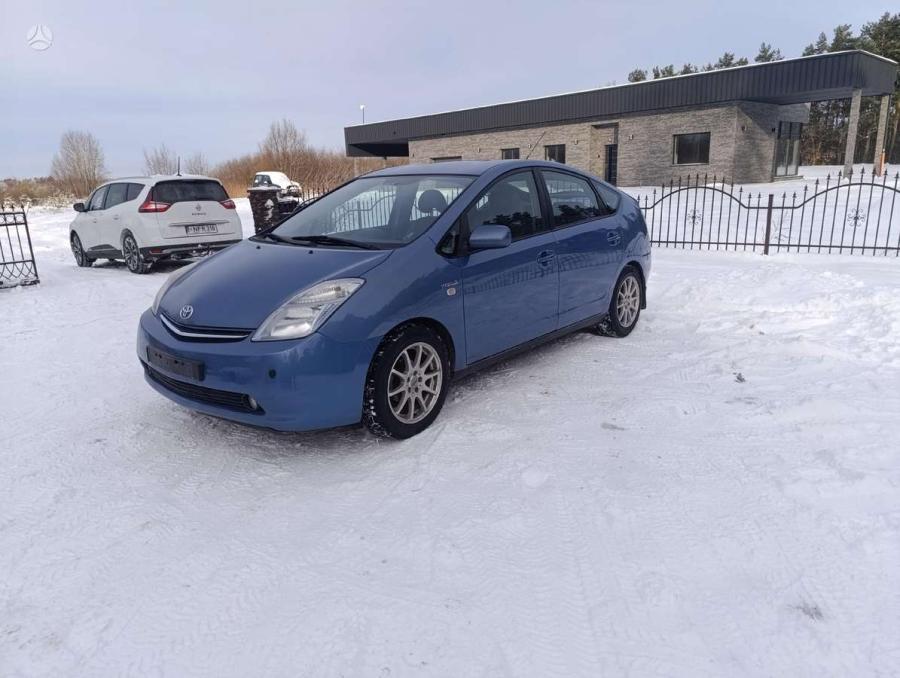 Zils Toyota Prius 2008 Šilutė, ar dzinēja tilpumu 1.50 L un nobraukumu 273 tūkst. km par 3750 €, foto 1 vietnē AUTOMOTO.COM.LV