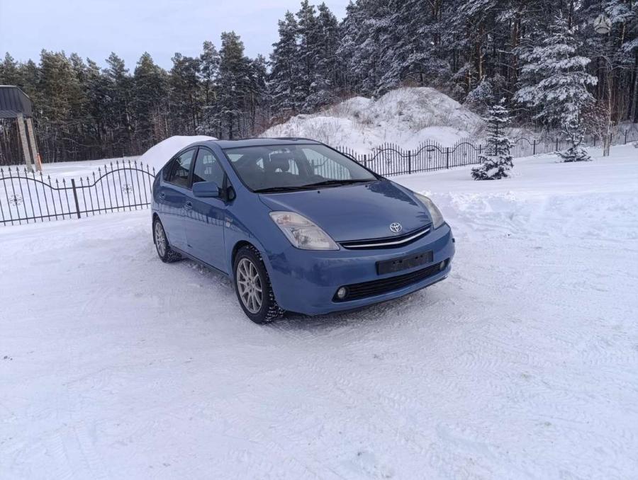 Zils Toyota Prius 2008 Šilutė, ar dzinēja tilpumu 1.50 L un nobraukumu 273 tūkst. km par 3750 €, foto 3 vietnē AUTOMOTO.COM.LV