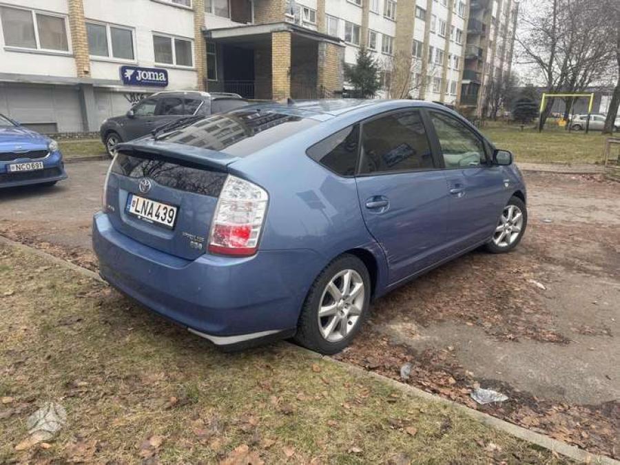 Zils Toyota Prius 2008 Viļņa, ar dzinēja tilpumu 1.50 L un nobraukumu 252 tūkst. km par 4800 €, foto 6 vietnē AUTOMOTO.COM.LV
