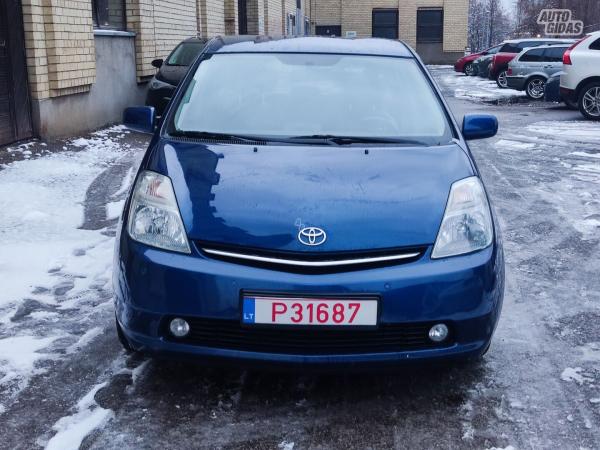 Zils Toyota Prius 2009 Viļņa, ar dzinēja tilpumu 1.50 L un nobraukumu 356 tūkst. km par 4850 €, foto 2 vietnē AUTOMOTO.COM.LV