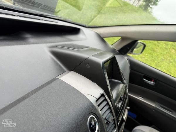 Blue Toyota Prius 2009 in Vilnius, with an engine capacity of 1.50 L and mileage of 450 thousand km for 2750 €, photo 8 on AUTOMOTO.COM.LV