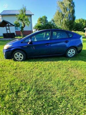 Blue Toyota Prius 2009 in Alytus, with an engine capacity of 0.00 L and mileage of 270 thousand km for 4200 €, photo 5 on AUTOMOTO.COM.LV