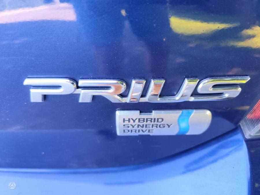 Blue Toyota Prius 2009 in Klaipeda, with an engine capacity of 1.50 L and mileage of 300 thousand km for 4350 €, photo 10 on AUTOMOTO.COM.LV