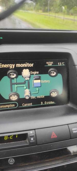 Blue Toyota Prius 2009 in Klaipeda, with an engine capacity of 1.50 L and mileage of 300 thousand km for 4350 €, photo 15 on AUTOMOTO.COM.LV