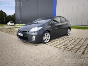 Blue Toyota Prius 2010 in Riga, with an engine capacity of 1.80 L and mileage of 310 thousand km for 5800 €, photo  on AUTOMOTO.COM.LV