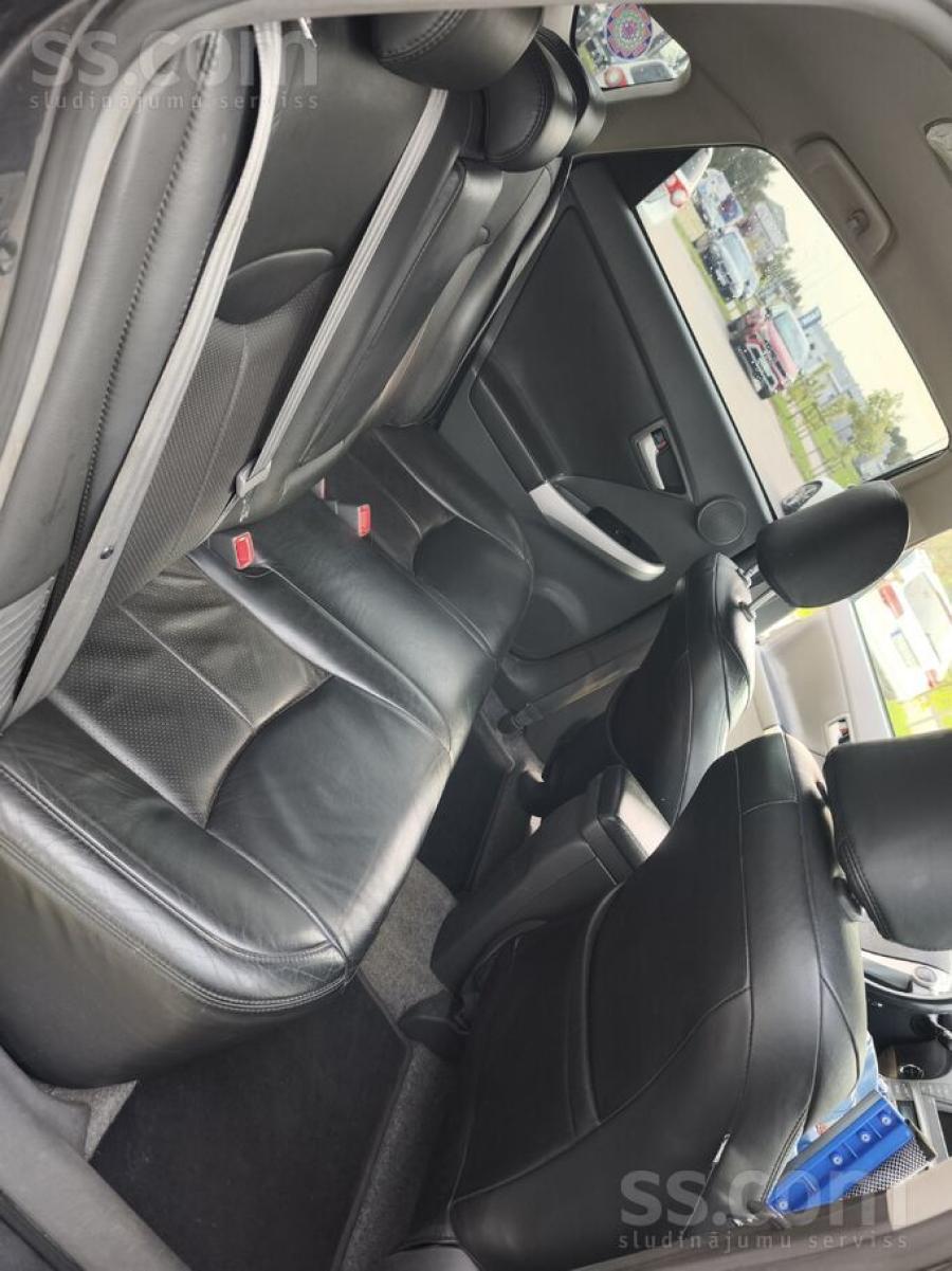 Zils Toyota Prius 2010 Rīga, ar dzinēja tilpumu 1.80 L un nobraukumu 310 tūkst. km par 5800 €, foto 10 vietnē AUTOMOTO.COM.LV