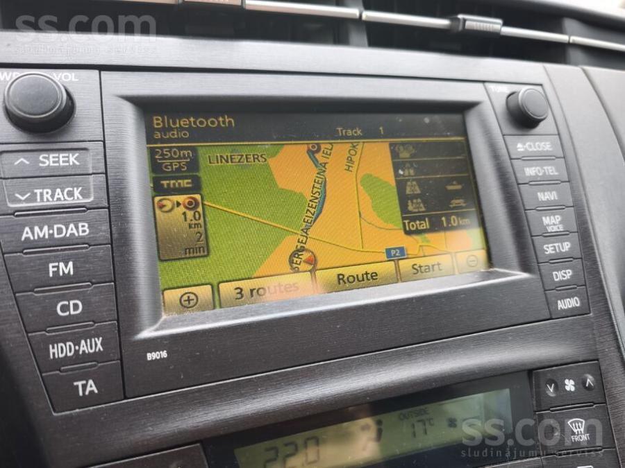 Zils Toyota Prius 2010 Rīga, ar dzinēja tilpumu 1.80 L un nobraukumu 310 tūkst. km par 5800 €, foto 12 vietnē AUTOMOTO.COM.LV