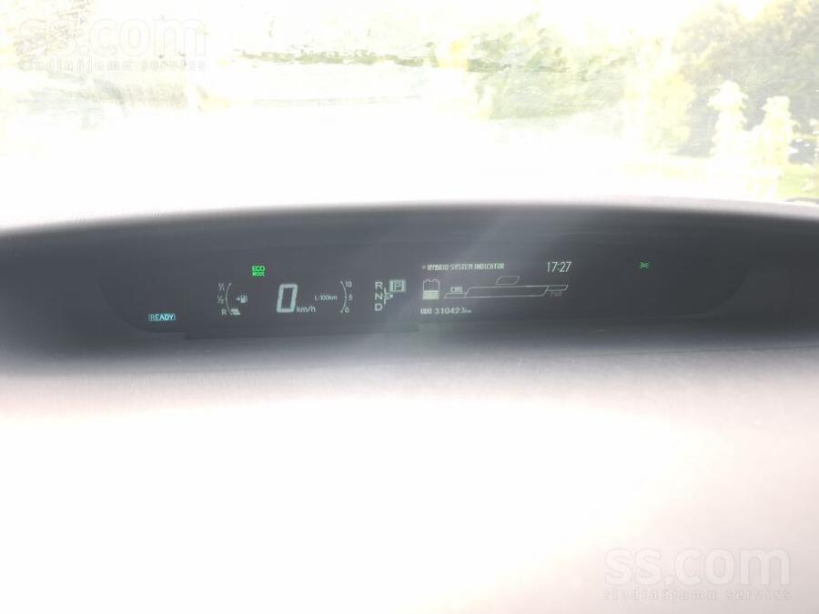 Zils Toyota Prius 2010 Rīga, ar dzinēja tilpumu 1.80 L un nobraukumu 310 tūkst. km par 5800 €, foto 16 vietnē AUTOMOTO.COM.LV