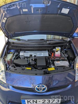 Zils Toyota Prius 2010 Rīga, ar dzinēja tilpumu 1.80 L un nobraukumu 275 tūkst. km par 4960 €, foto 6 vietnē AUTOMOTO.COM.LV