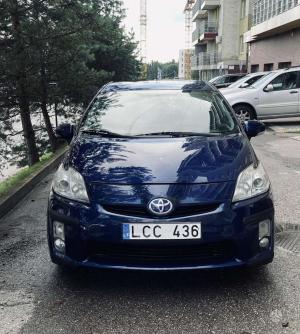 Blue Toyota Prius 2010 in Vilnius, with an engine capacity of 0.00 L and mileage of 400 thousand km for 4300 €, photo 3 on AUTOMOTO.COM.LV