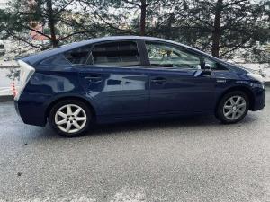 Blue Toyota Prius 2010 in Vilnius, with an engine capacity of 0.00 L and mileage of 400 thousand km for 4300 €, photo 4 on AUTOMOTO.COM.LV