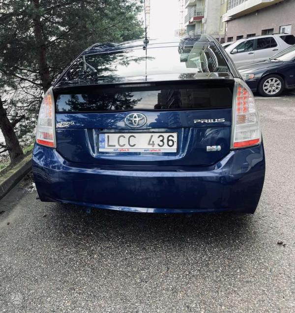Zils Toyota Prius 2010 Viļņa, ar dzinēja tilpumu 0.00 L un nobraukumu 400 tūkst. km par 4300 €, foto 4 vietnē AUTOMOTO.COM.LV