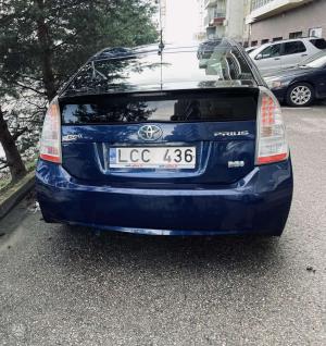 Blue Toyota Prius 2010 in Vilnius, with an engine capacity of 0.00 L and mileage of 400 thousand km for 4300 €, photo 5 on AUTOMOTO.COM.LV