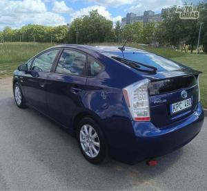 Blue Toyota Prius 2010 in Siauliai, with an engine capacity of 1.80 L and mileage of 154 thousand km for 7300 €, photo 6 on AUTOMOTO.COM.LV