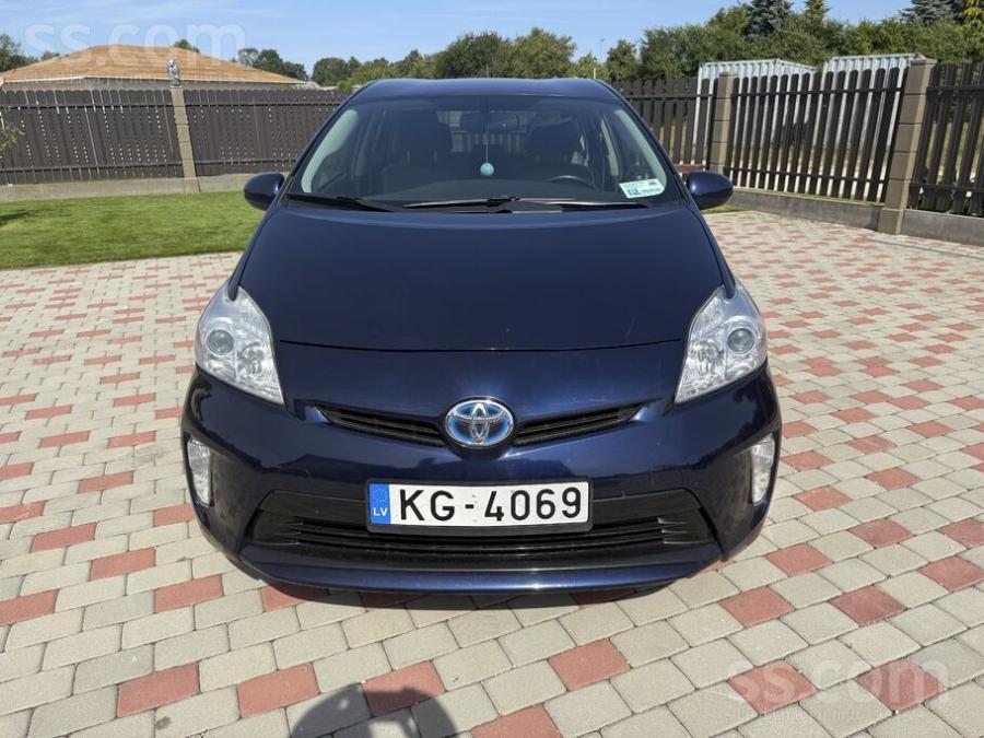 Zils Toyota Prius 2012 Rīga, ar dzinēja tilpumu 1.80 L un nobraukumu 250 tūkst. km par 6900 €, foto 7 vietnē AUTOMOTO.COM.LV