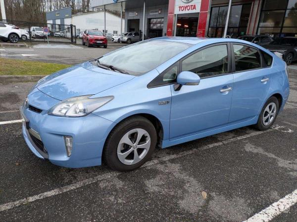 Blue Toyota Prius 2012 in Vilnius, with an engine capacity of 1.80 L and mileage of 280 thousand km for 7700 €, photo 1 on AUTOMOTO.COM.LV