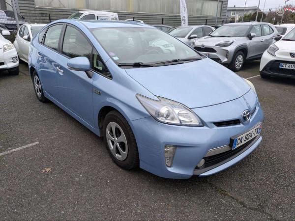 Blue Toyota Prius 2012 in Vilnius, with an engine capacity of 1.80 L and mileage of 280 thousand km for 7700 €, photo 6 on AUTOMOTO.COM.LV
