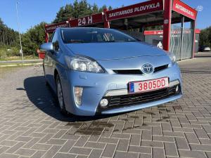 Blue Toyota Prius 2012 in Alytus, with an engine capacity of 1.80 L and mileage of 433 thousand km for 6450 €, photo 3 on AUTOMOTO.COM.LV