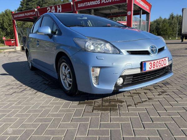 Zils Toyota Prius 2012 Alīta, ar dzinēja tilpumu 1.80 L un nobraukumu 433 tūkst. km par 6450 €, foto 5 vietnē AUTOMOTO.COM.LV