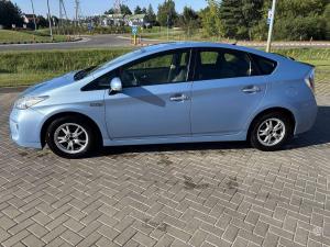 Blue Toyota Prius 2012 in Alytus, with an engine capacity of 1.80 L and mileage of 433 thousand km for 6450 €, photo 9 on AUTOMOTO.COM.LV