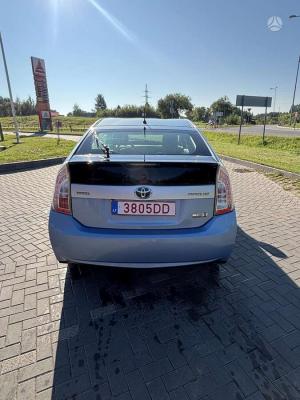 Blue Toyota Prius 2012 in Alytus, with an engine capacity of 1.80 L and mileage of 433 thousand km for 6450 €, photo 10 on AUTOMOTO.COM.LV
