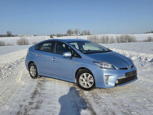 Zils Toyota Prius 2013 Kauņa, ar dzinēja tilpumu 1.80 L un nobraukumu 269 tūkst. km par 6989 €, foto 2 vietnē AUTOMOTO.COM.LV