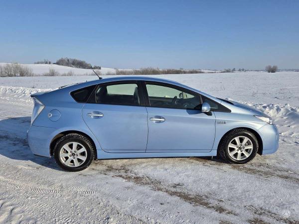 Zils Toyota Prius 2013 Kauņa, ar dzinēja tilpumu 1.80 L un nobraukumu 269 tūkst. km par 6989 €, foto 3 vietnē AUTOMOTO.COM.LV