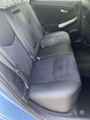 Zils Toyota Prius 2013 Viļņa, ar dzinēja tilpumu 1.80 L un nobraukumu 264 tūkst. km par 7650 €, foto 10 vietnē AUTOMOTO.COM.LV