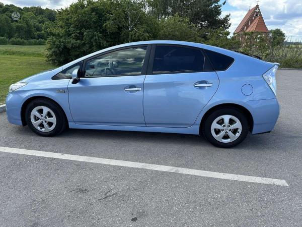 Zils Toyota Prius 2013 Kauņa, ar dzinēja tilpumu 1.80 L un nobraukumu 361 tūkst. km par 8100 €, foto 8 vietnē AUTOMOTO.COM.LV