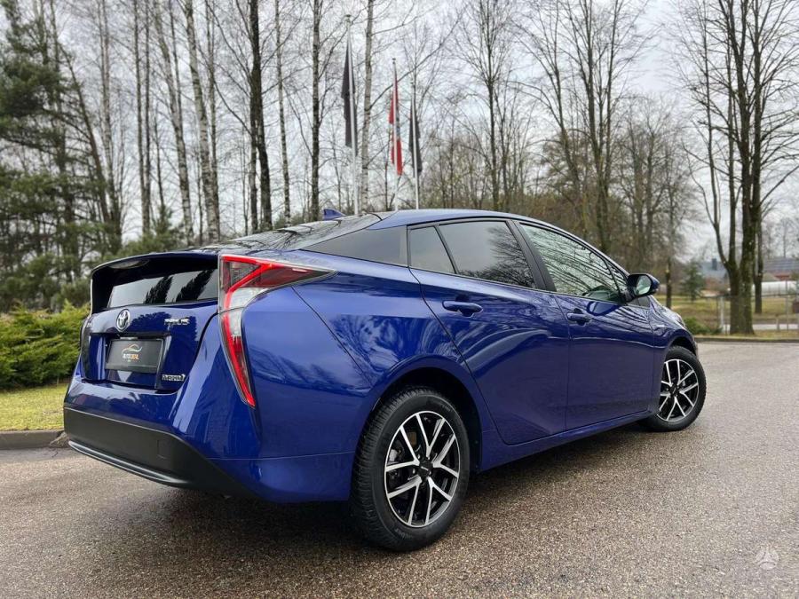 Zils Toyota Prius 2016 Kazlų Rūda, ar dzinēja tilpumu 1.80 L un nobraukumu 274 tūkst. km par 10700 €, foto 12 vietnē AUTOMOTO.COM.LV