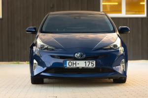 Blue Toyota Prius 2016 in Jelgava, with an engine capacity of 1.80 L and mileage of 53 thousand km for 13900 €, photo 4 on AUTOMOTO.COM.LV