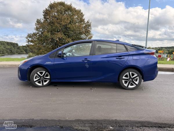 Blue Toyota Prius 2016 in Trakai, with an engine capacity of 1.80 L and mileage of 164 thousand km for 13400 €, photo 5 on AUTOMOTO.COM.LV