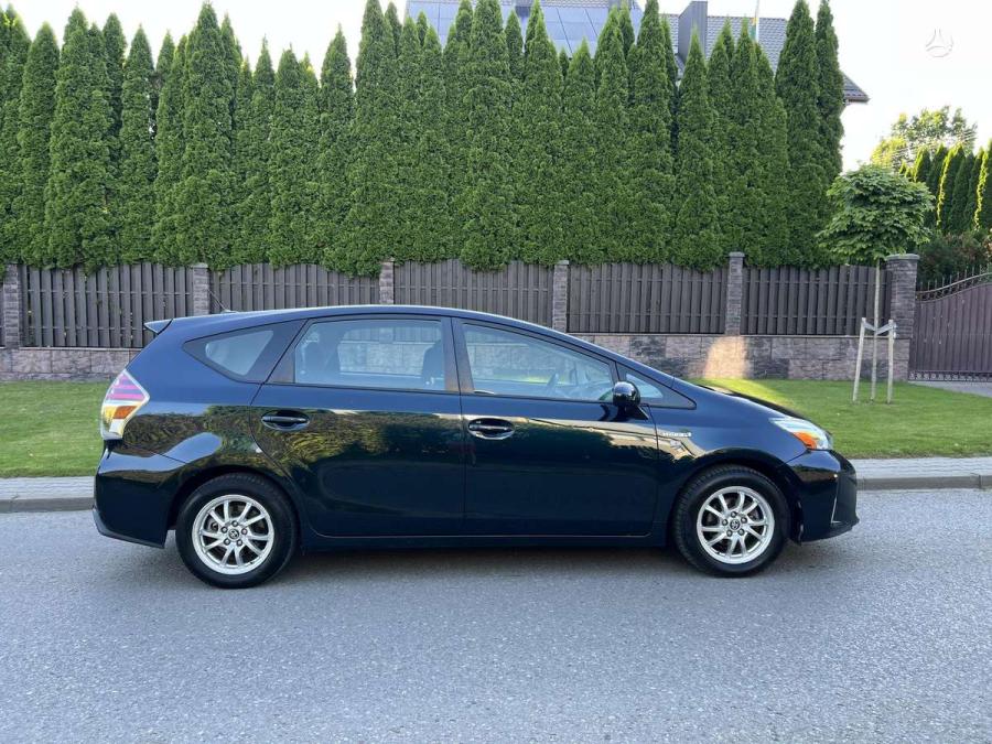 Zils Toyota Prius 2017 Viļņa, ar dzinēja tilpumu 1.80 L un nobraukumu 116 tūkst. km par 9499 €, foto 3 vietnē AUTOMOTO.COM.LV