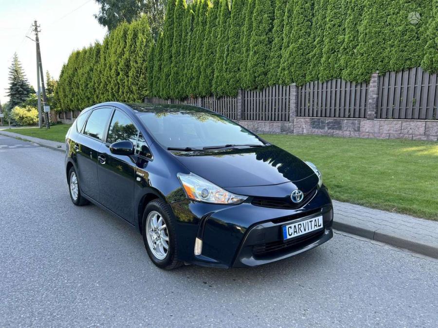 Zils Toyota Prius 2017 Viļņa, ar dzinēja tilpumu 1.80 L un nobraukumu 116 tūkst. km par 9499 €, foto 4 vietnē AUTOMOTO.COM.LV