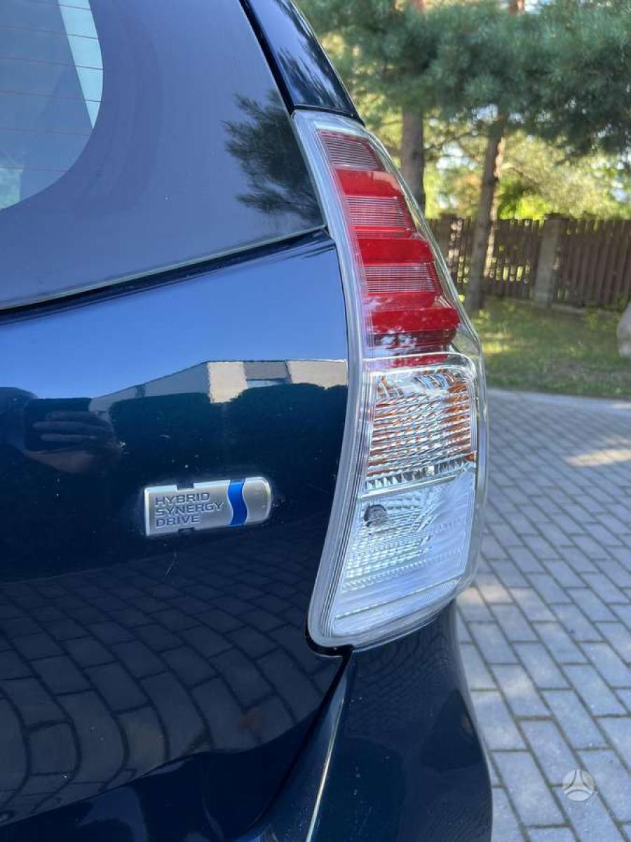 Zils Toyota Prius 2017 Viļņa, ar dzinēja tilpumu 1.80 L un nobraukumu 116 tūkst. km par 9499 €, foto 10 vietnē AUTOMOTO.COM.LV