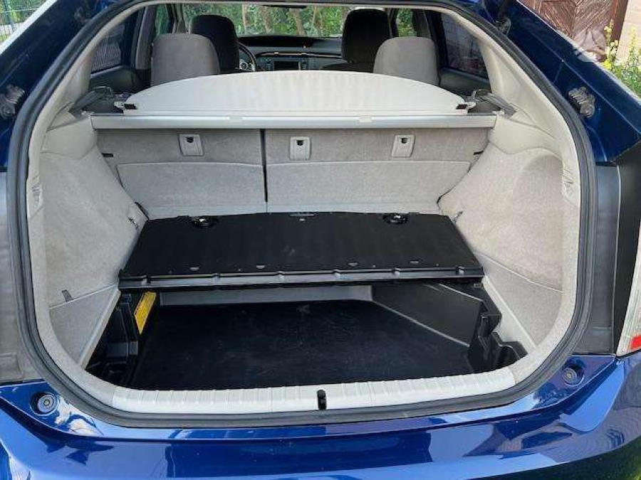 Blue Toyota Prius 2010 in Vilnius, with an engine capacity of 1.80 L and mileage of 172 thousand km for 7400 €, photo 10 on AUTOMOTO.COM.LV