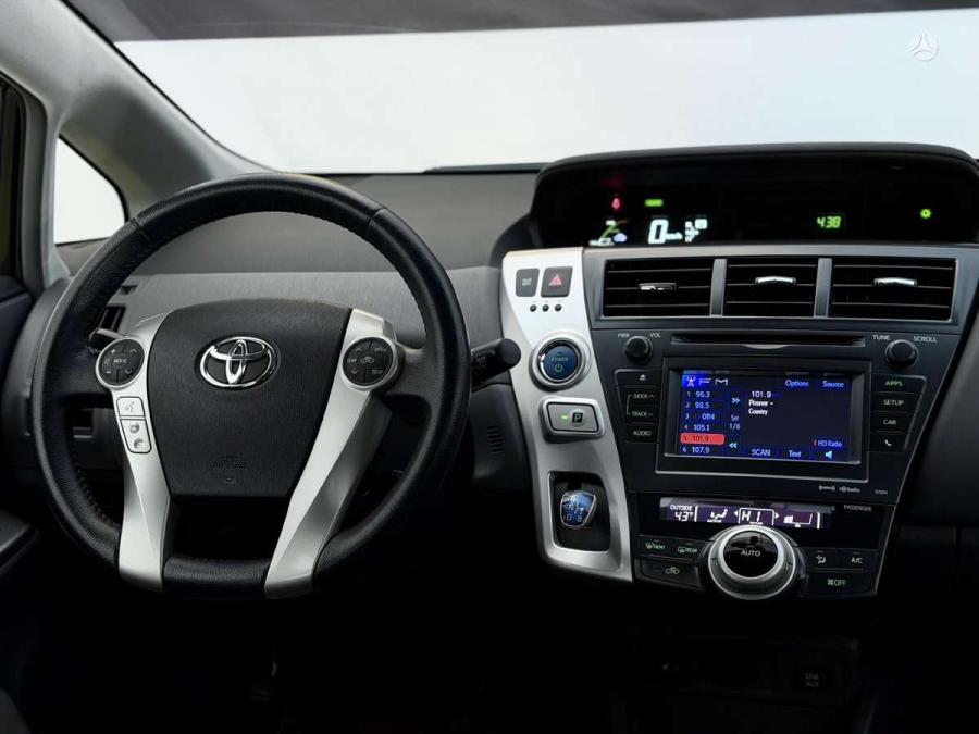 Zils Toyota Prius 2013 Viļņa, ar dzinēja tilpumu 1.80 L un nobraukumu 117 tūkst. km par 9750 €, foto 14 vietnē AUTOMOTO.COM.LV