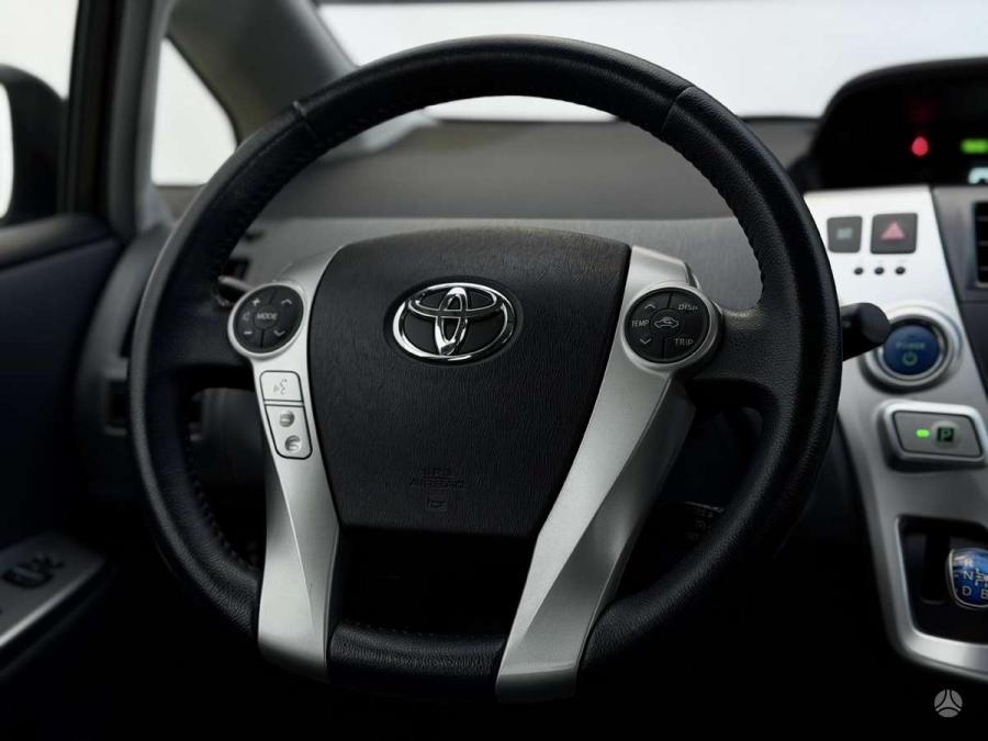 Zils Toyota Prius 2013 Viļņa, ar dzinēja tilpumu 1.80 L un nobraukumu 117 tūkst. km par 9750 €, foto 15 vietnē AUTOMOTO.COM.LV