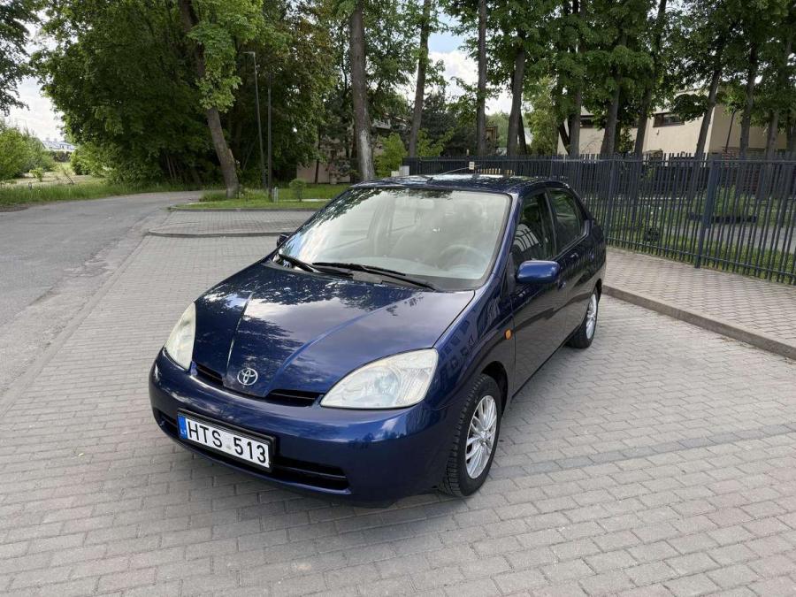 Синий Тойота Приус 2001 в Каунас, объемом двигателя 1.50 л и пробегом 270 тыс. км за 1690 €, фото 1 на AUTOMOTO.COM.LV