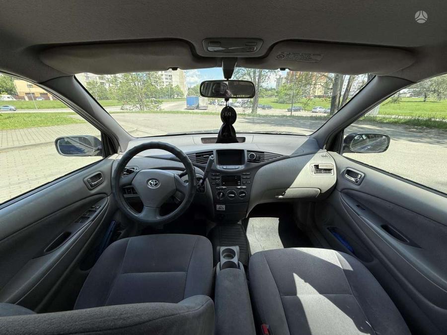 Синий Тойота Приус 2001 в Каунас, объемом двигателя 1.50 л и пробегом 270 тыс. км за 1690 €, фото 12 на AUTOMOTO.COM.LV