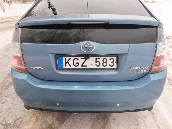 Zils Toyota Prius 2004 Viļņa, ar dzinēja tilpumu 1.50 L un nobraukumu 28 tūkst. km par 2949 €, foto 7 vietnē AUTOMOTO.COM.LV