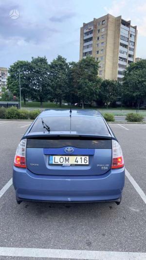 Zils Toyota Prius 2006 Viļņa, ar dzinēja tilpumu 1.50 L un nobraukumu 342 tūkst. km par 3000 €, foto 5 vietnē AUTOMOTO.COM.LV