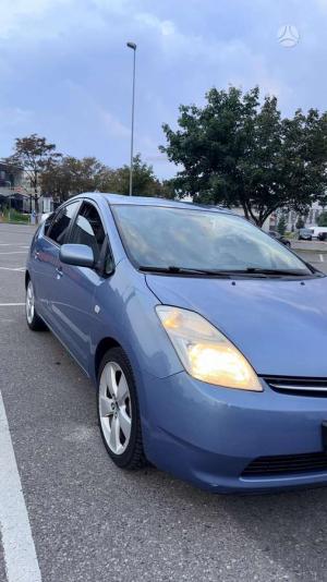 Zils Toyota Prius 2006 Viļņa, ar dzinēja tilpumu 1.50 L un nobraukumu 342 tūkst. km par 3000 €, foto 9 vietnē AUTOMOTO.COM.LV