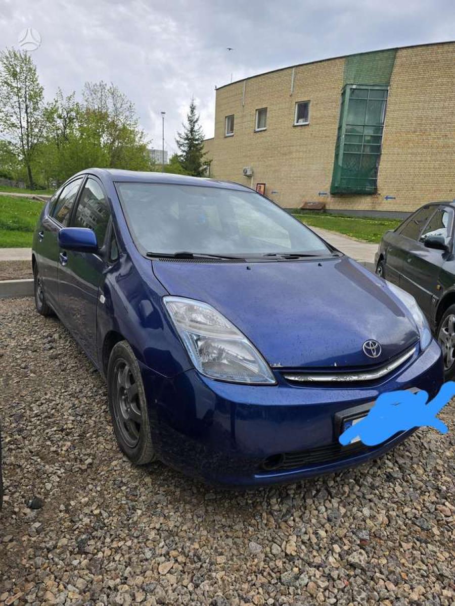 Blue Toyota Prius 2008 in Vilnius, with an engine capacity of 0.00 L and mileage of 456 thousand km for 2500 €, photo 1 on AUTOMOTO.COM.LV